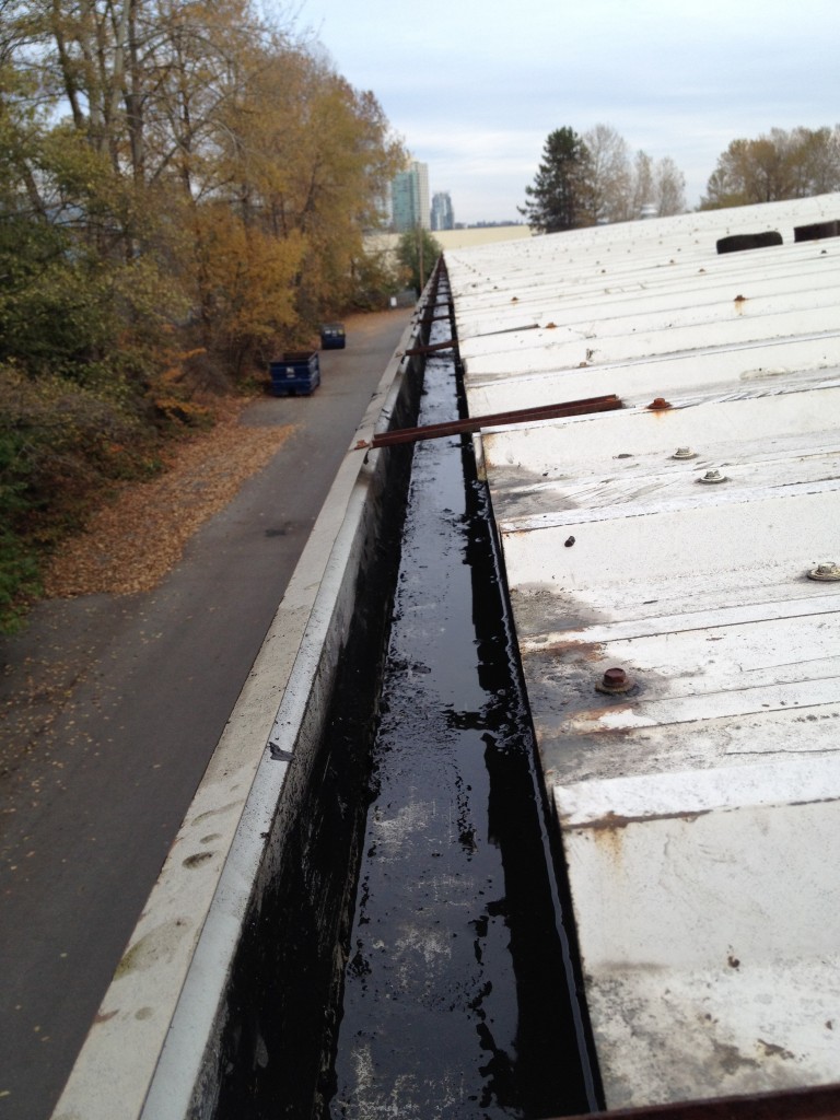 Gutter Cleaning Burnaby - A Glass Act - eavestrough cleaning - gutters